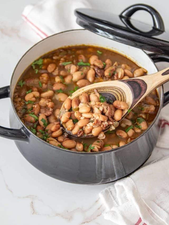 Slow Cooker Borracho Beans - stetted