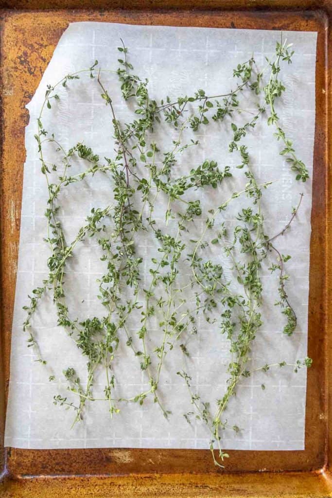 How to Dry Thyme