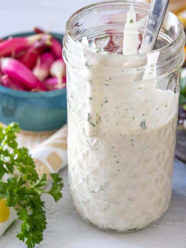 Homemade Ranch Dressing - stetted