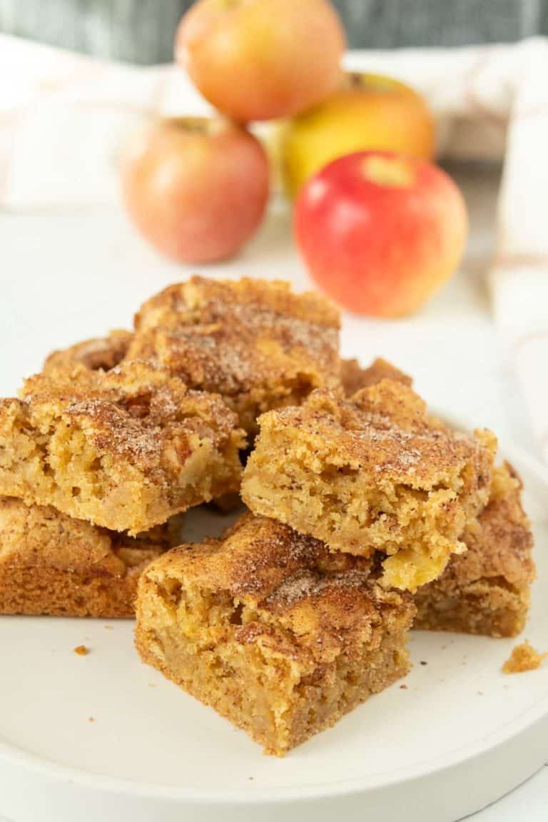 Old Fashioned Apple Squares - stetted