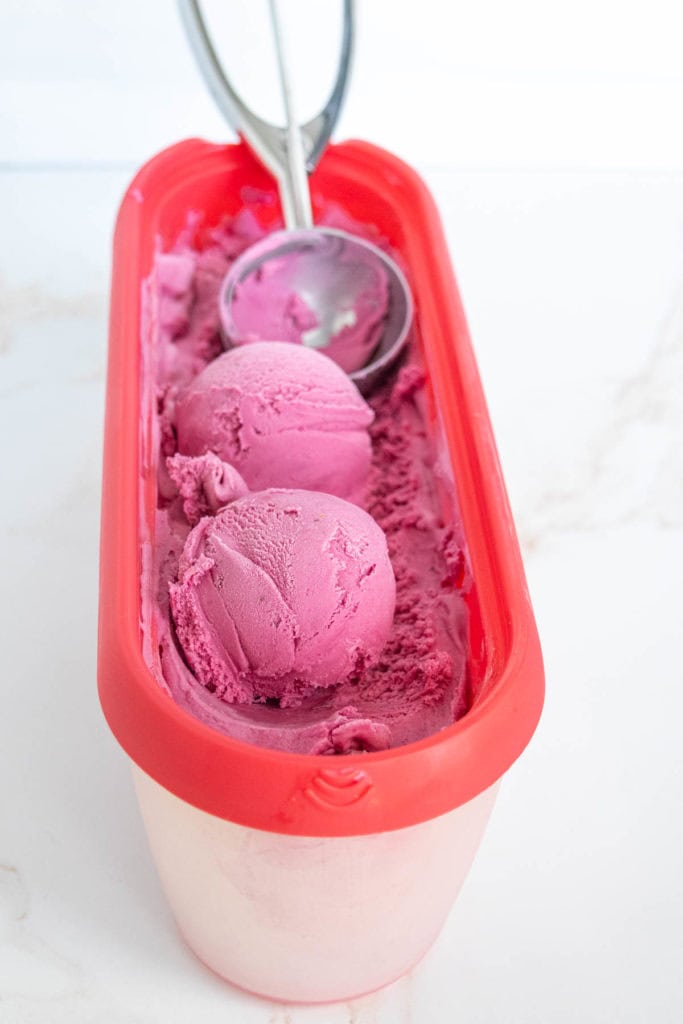 Black Raspberry Ice Cream - stetted