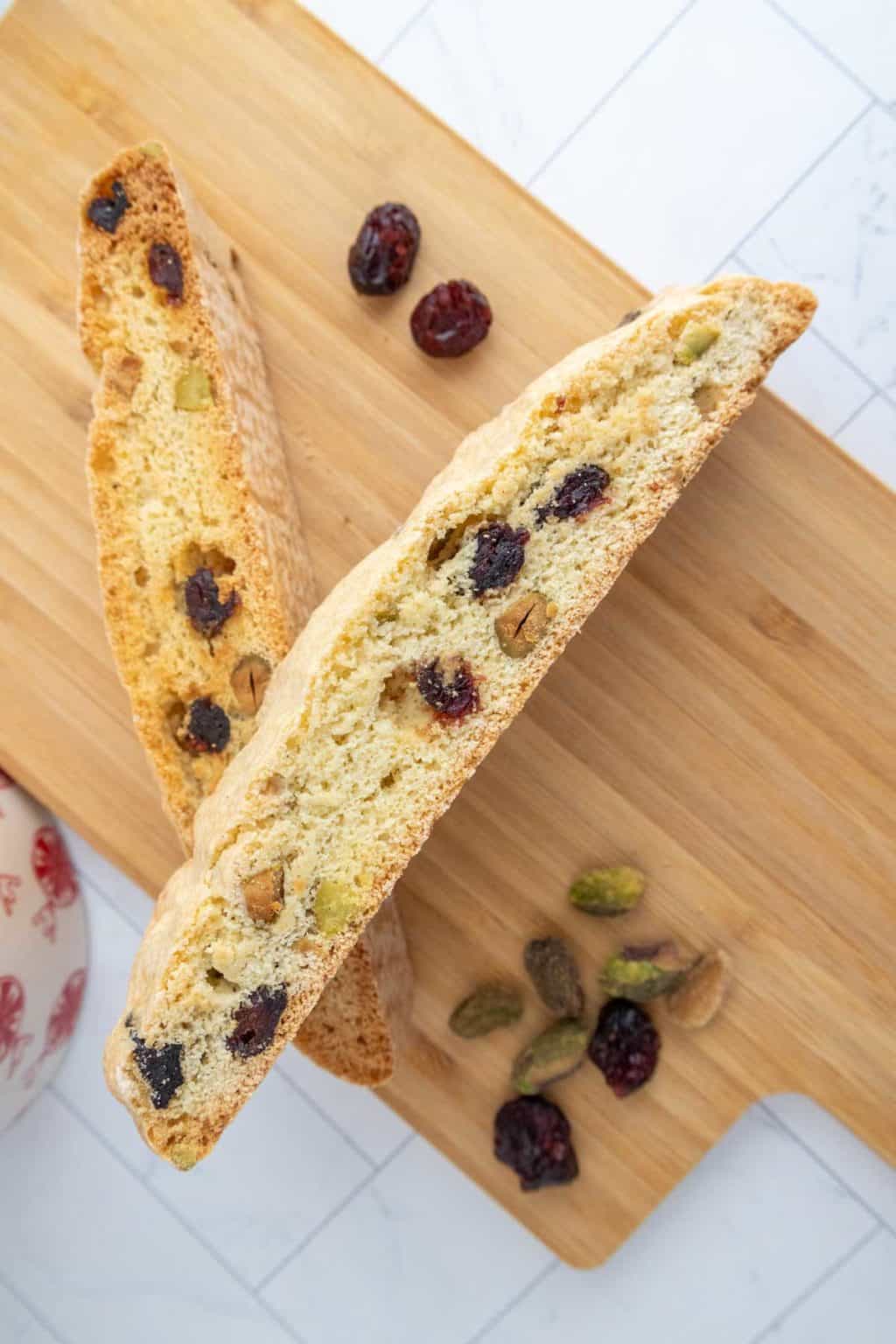 Cranberry Pistachio Biscotti - stetted