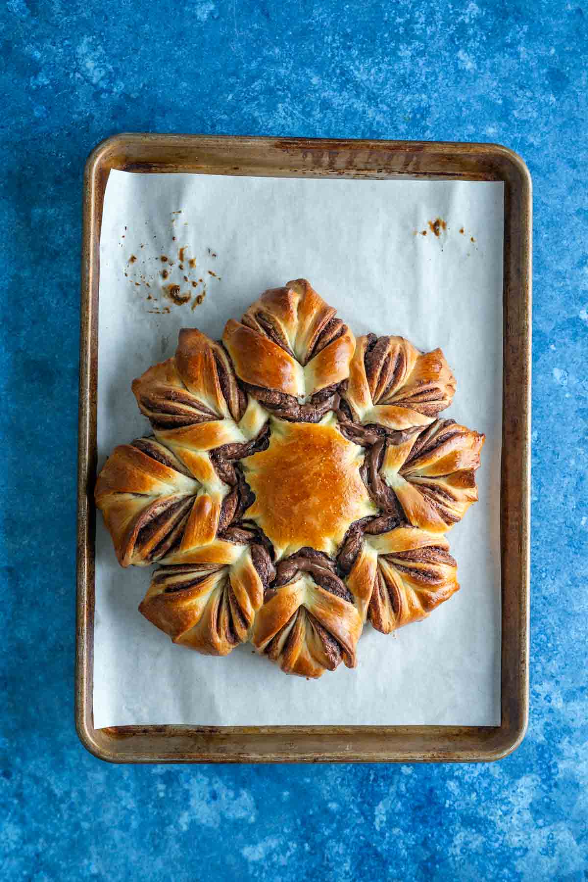 Nutella Star Bread - stetted