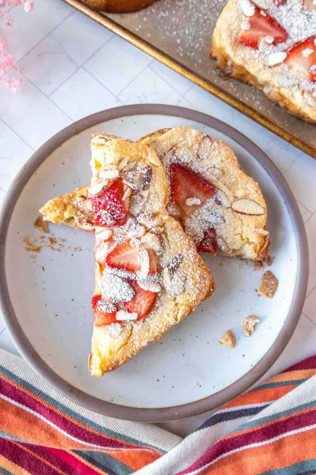 Strawberry Bostock - stetted