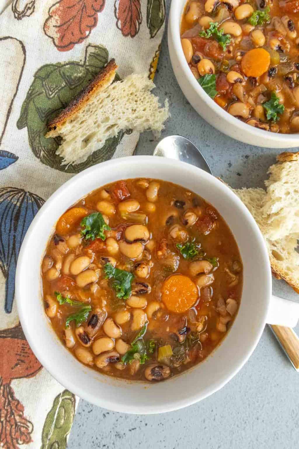 Slow Cooker Black Eyed Pea Soup (Vegetarian) - stetted